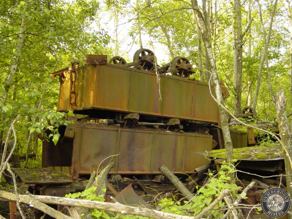 Mine Cars – Underground Miners