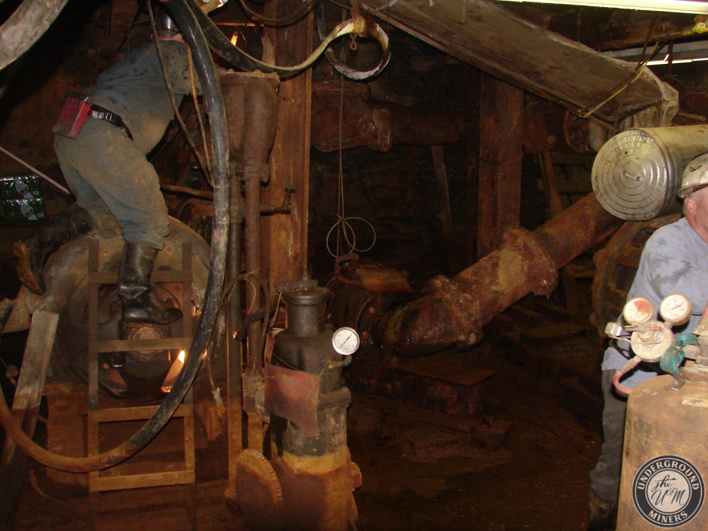 Jeddo Pump Room – Underground Miners
