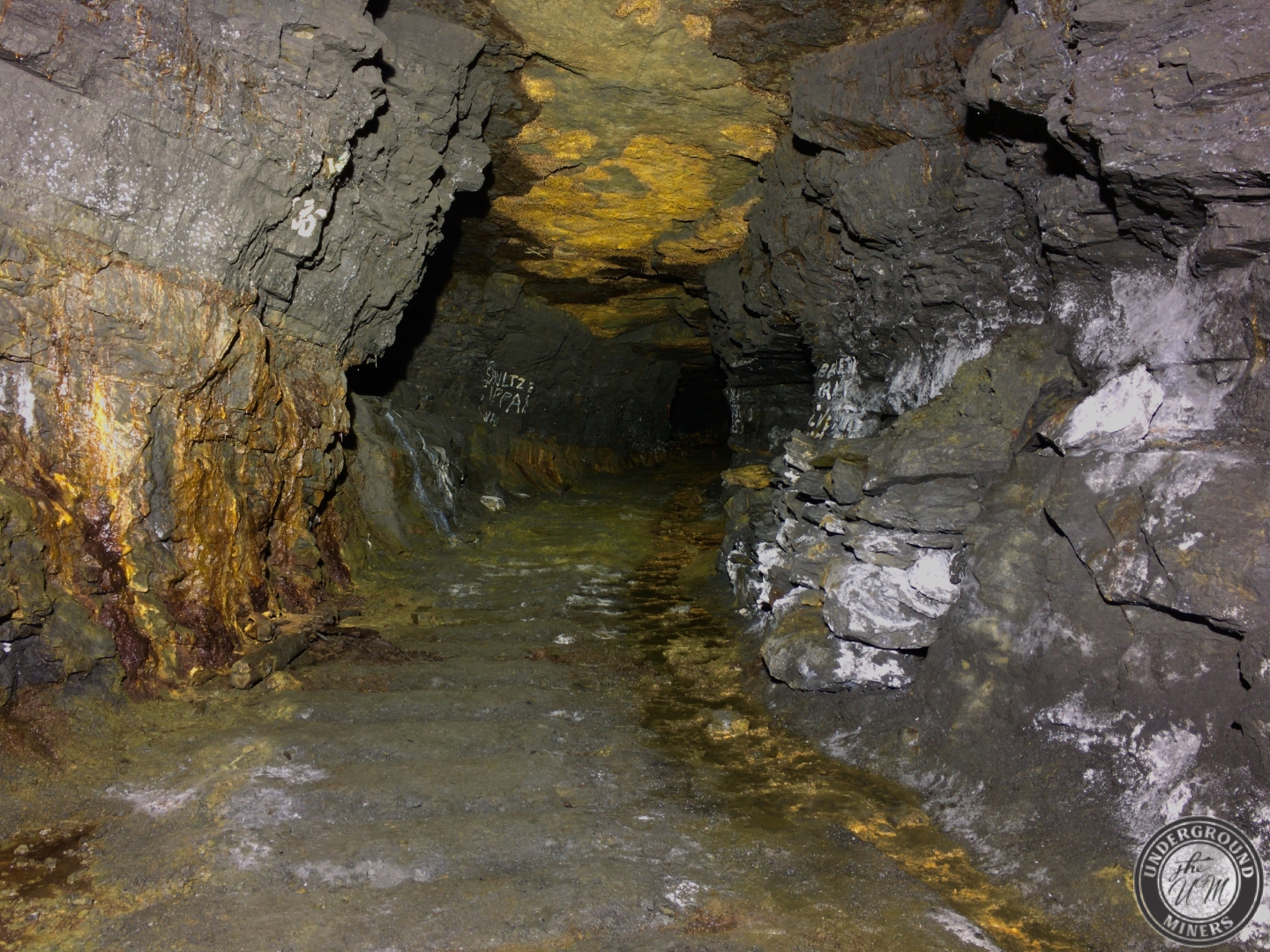 Underground Photography – Underground Miners