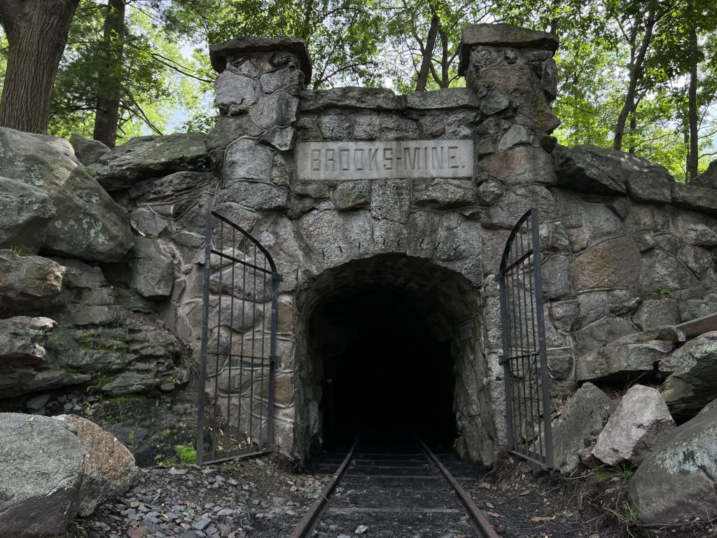 Brooks Mine Nay Aug Park – Underground Miners