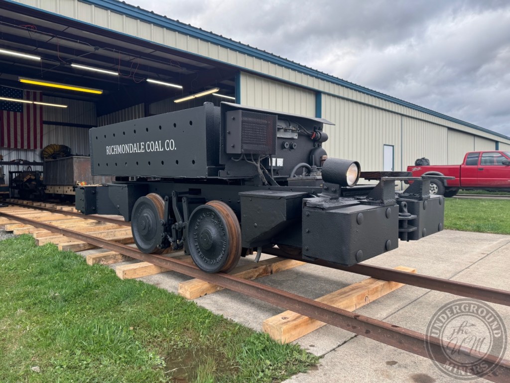4-Ton Whitcomb Electric Storage Battery Locomotive – Underground Miners